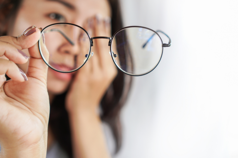How the changing weather affects your eyes?